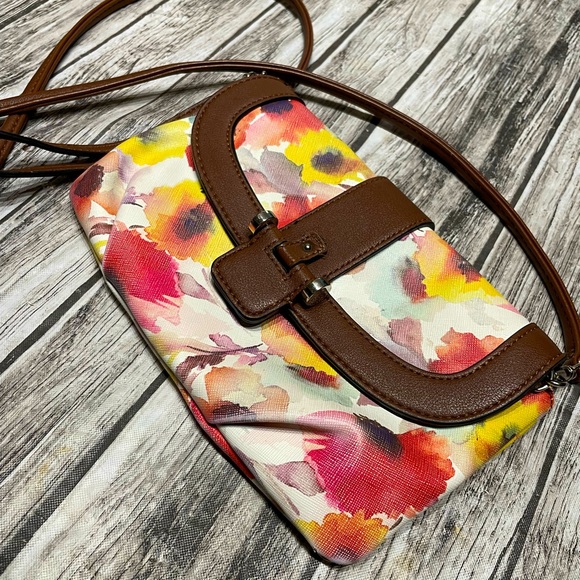 Chaps | Bags | Womens Chaps Autumn Floral Leather Purse Good Condition ...
